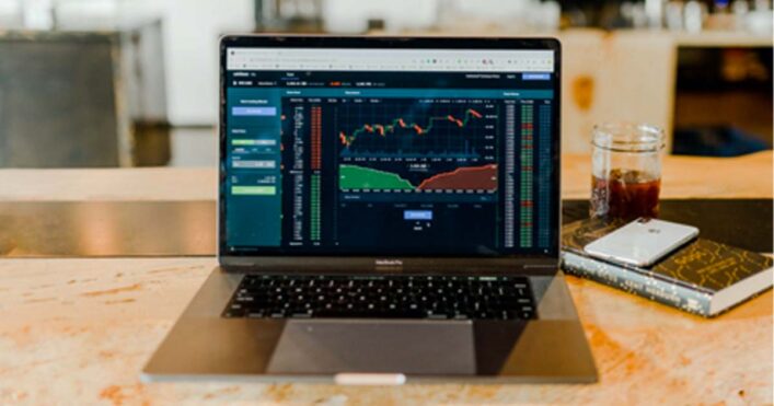 Visualize your data lake with Dremio and Apache Superset